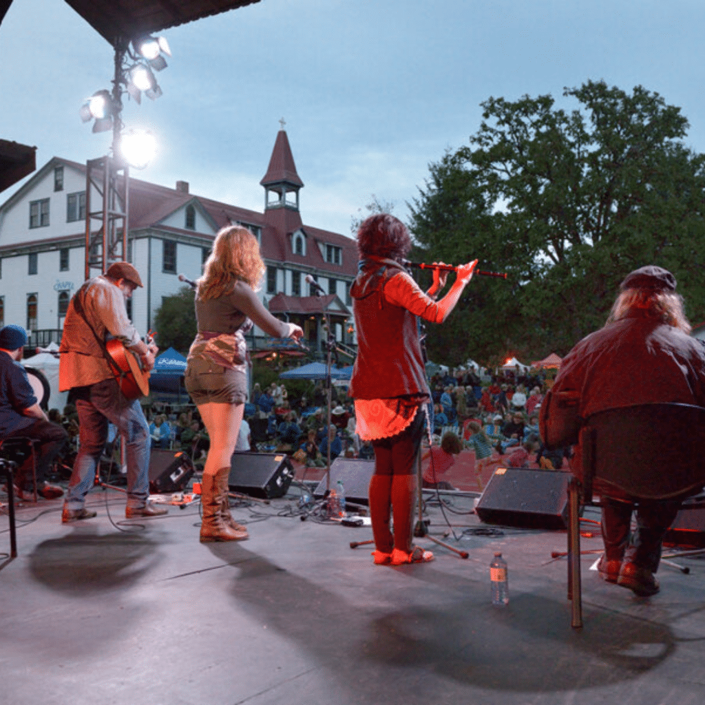 BC's Guide to Arts & Culture | Art-BC | Arts and Culture in BC